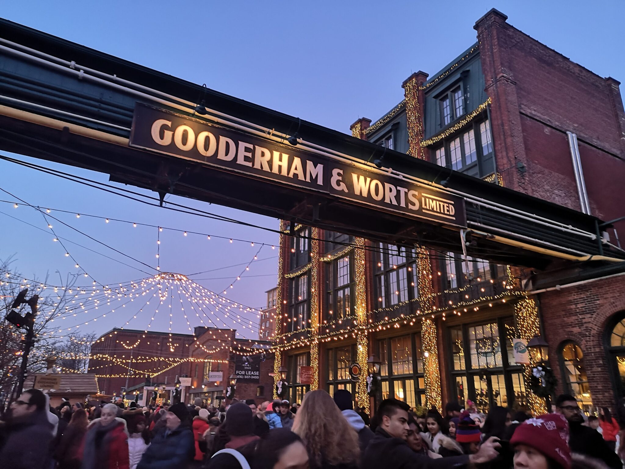 13 Things to Do in Toronto in Winter (2026)