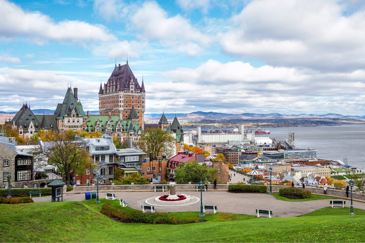 Quebec City in Fall: A Complete 2025 Guide