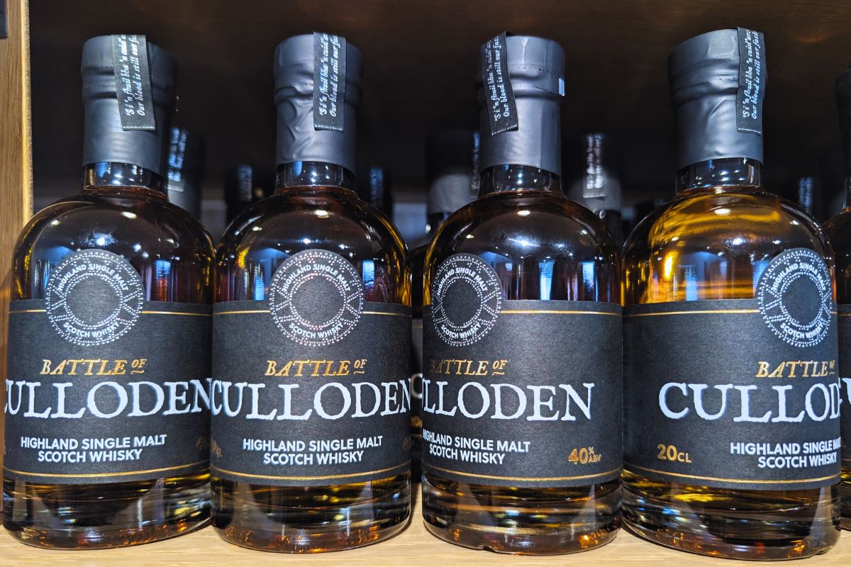 27 Special Souvenirs from Scotland