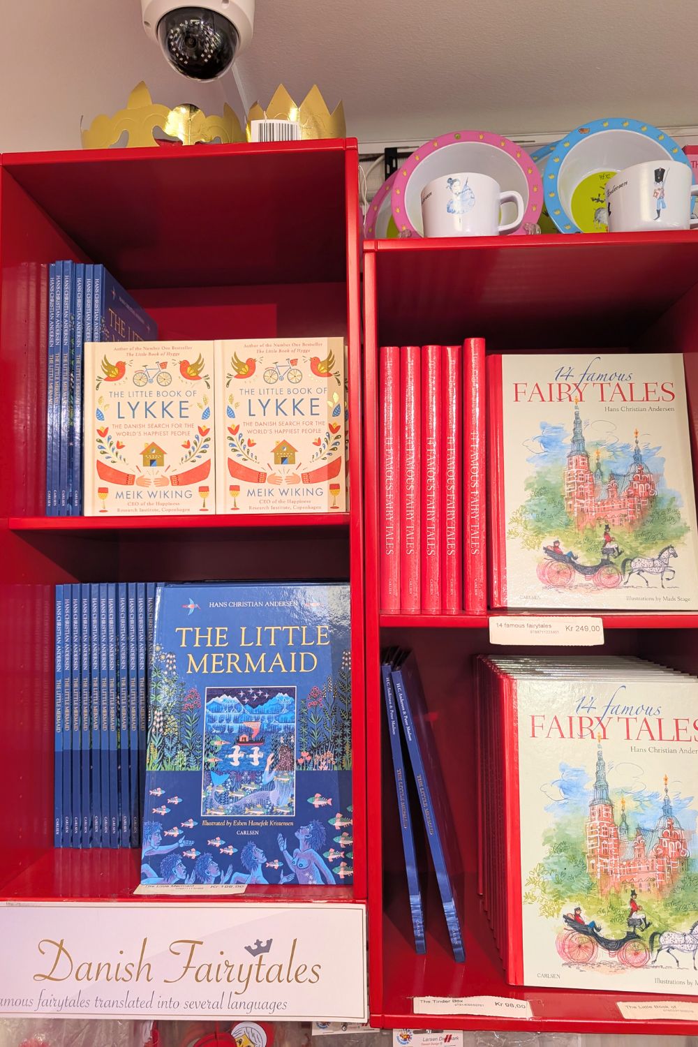 21 BEST Danish Souvenirs